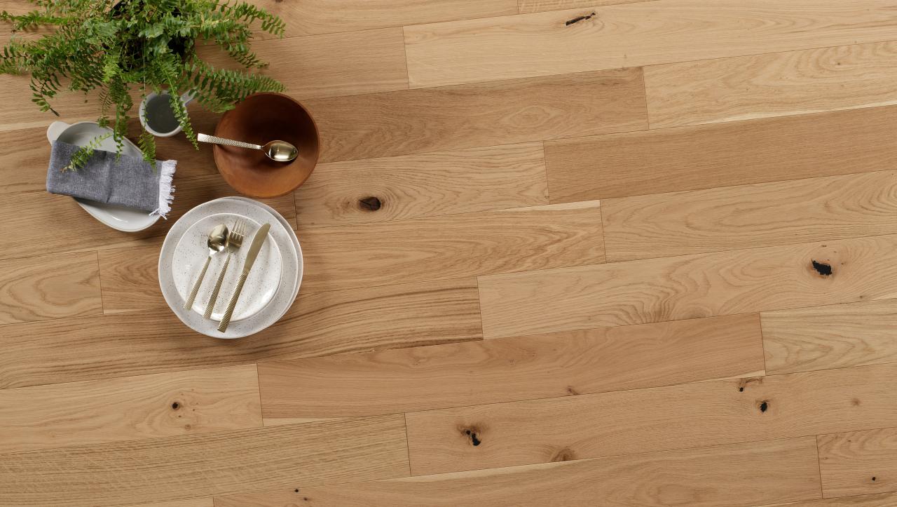 Brushed Oak Chisel 'Natural' | Kentwood Flooring