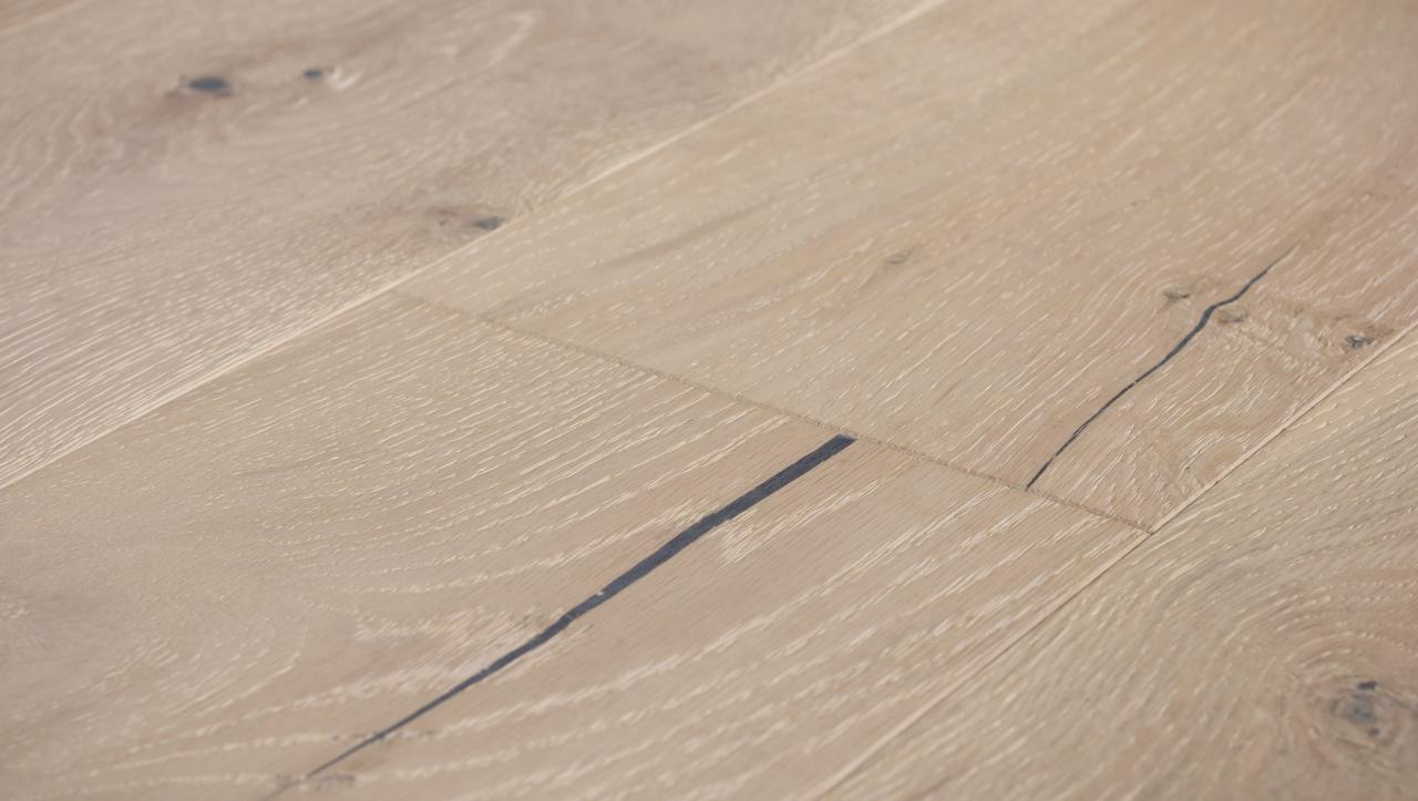 Brushed Oak White River | Kentwood Flooring