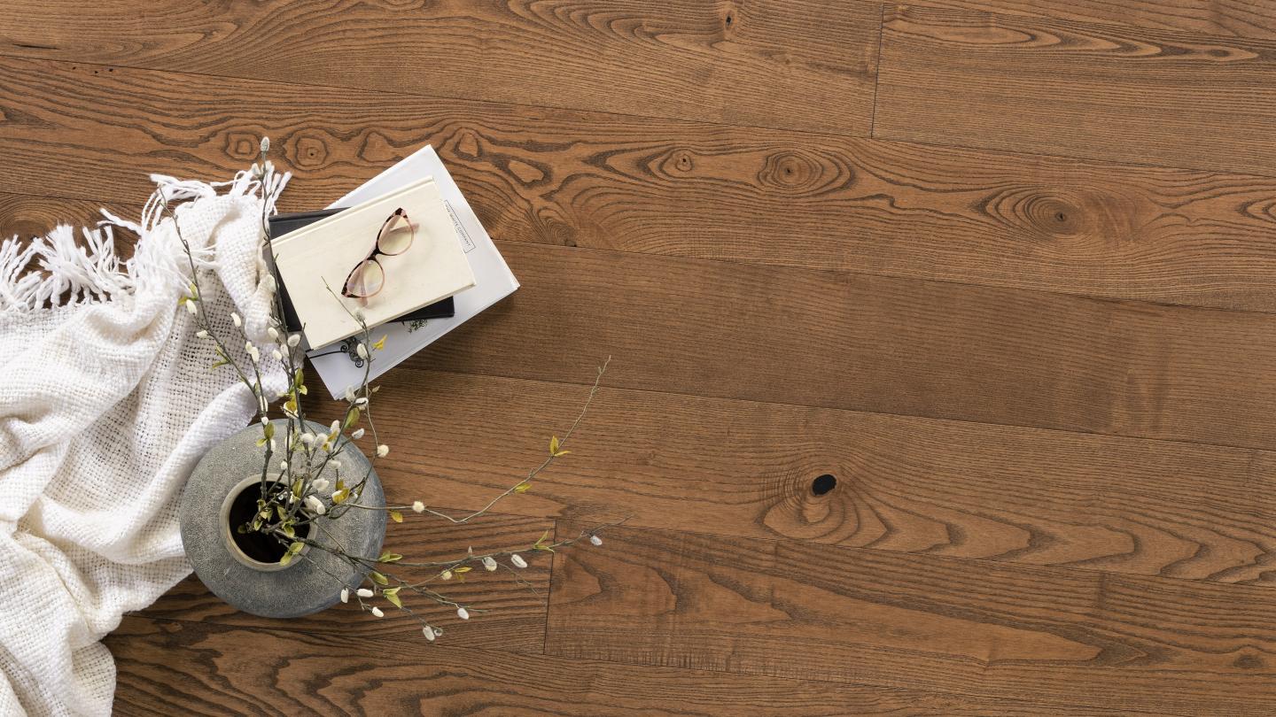 Brushed Ash Fan Rake | Kentwood Flooring