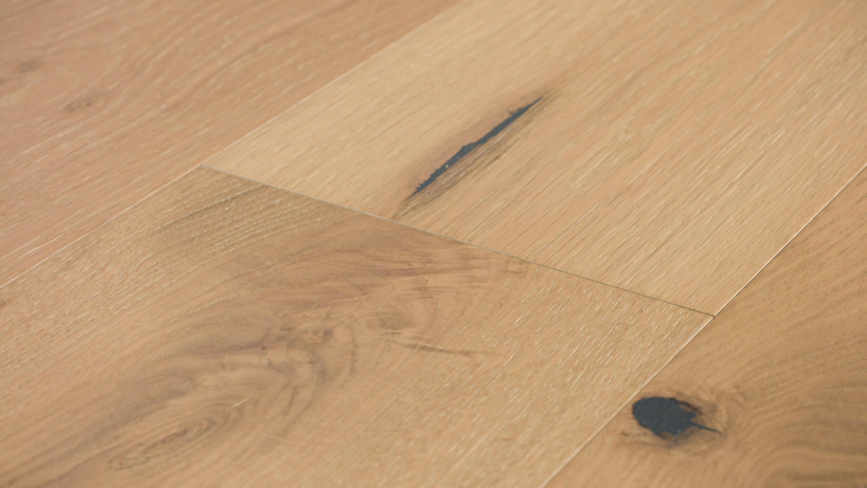 Brushed Oak 'Shortbread' | Kentwood Flooring