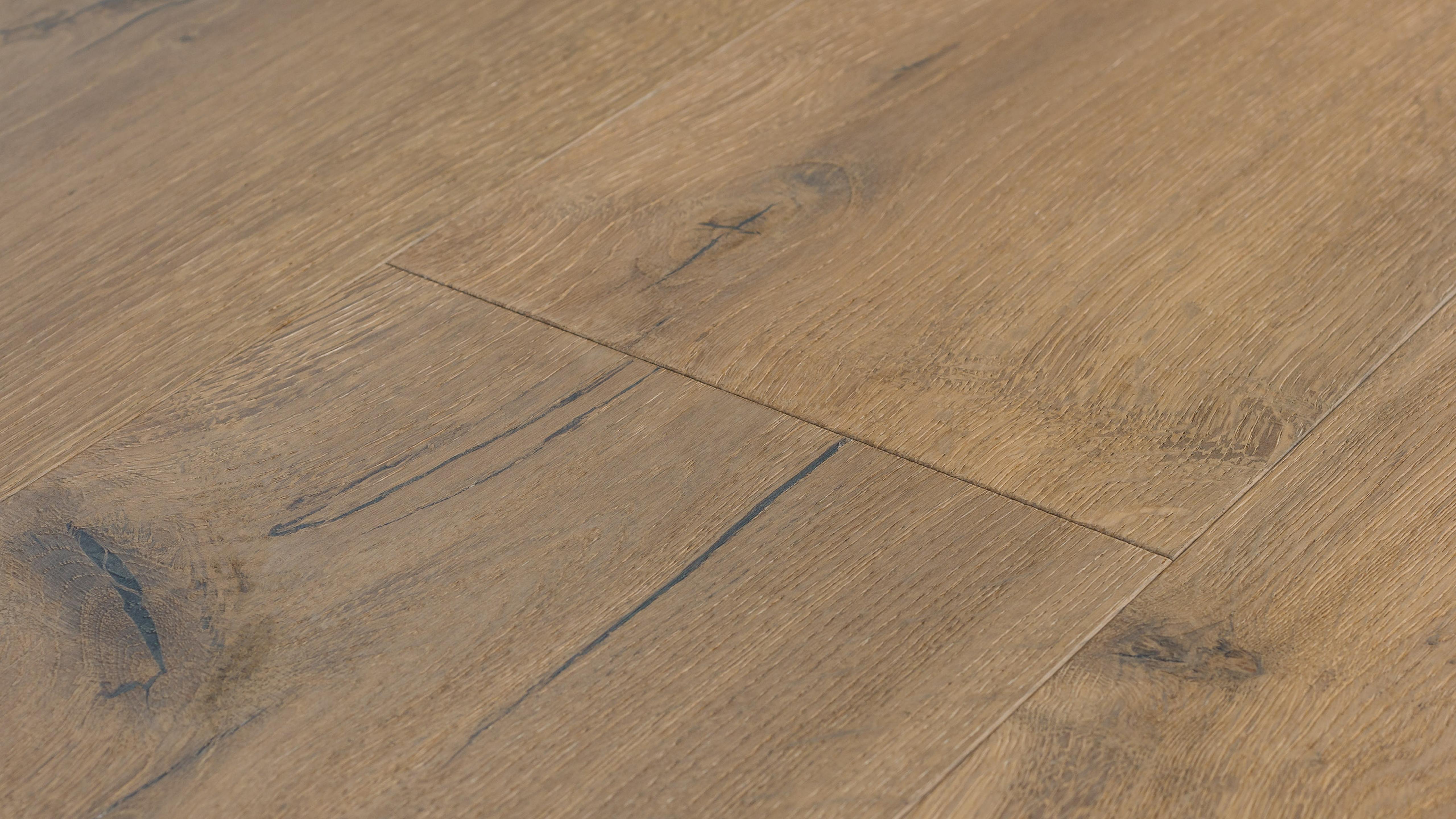 Brushed Oak Pharaoh Peaks | Kentwood Flooring